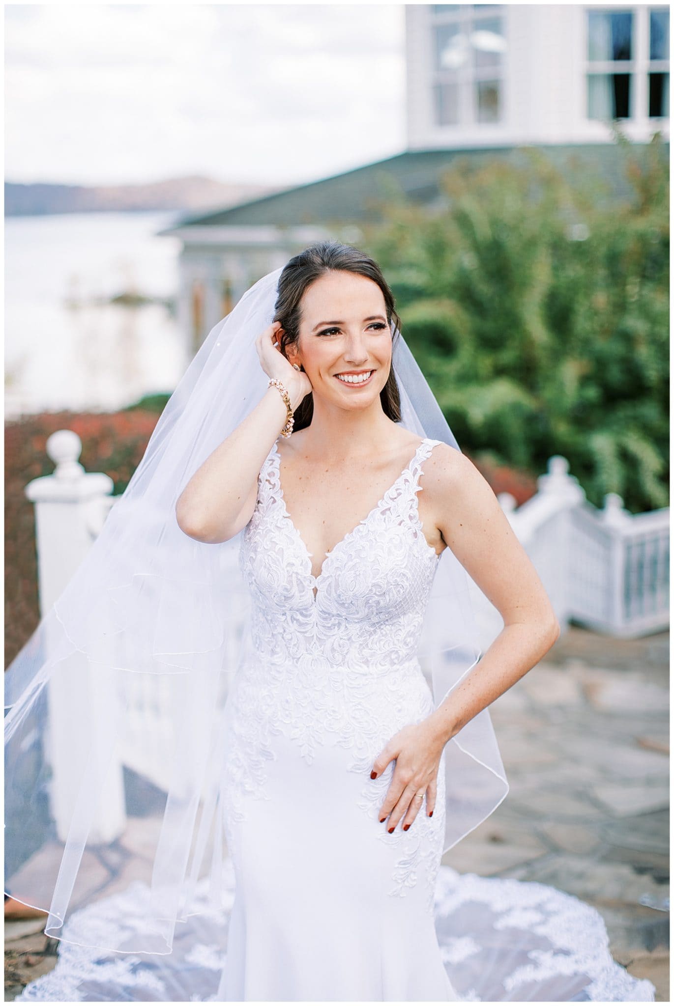 Breathtaking Bridal Portraits at The Whitestone Country Inn - Danielle ...